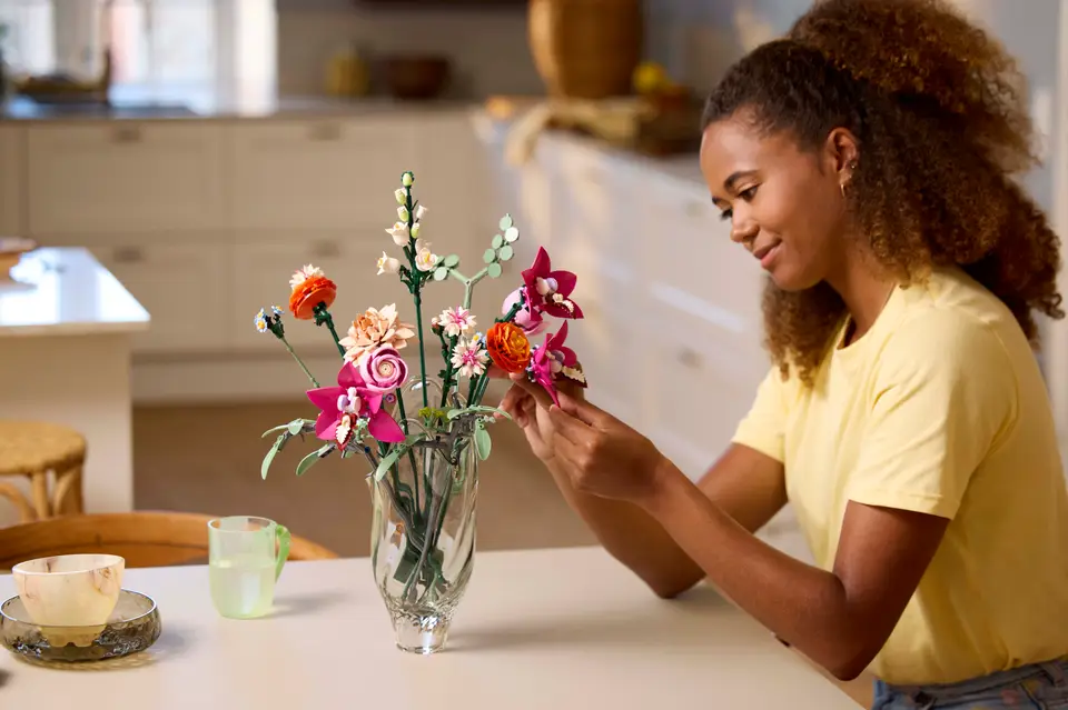 MOTHER’S DAY SPECIAL: Check out these perfect LEGO Blooms gift for your ...