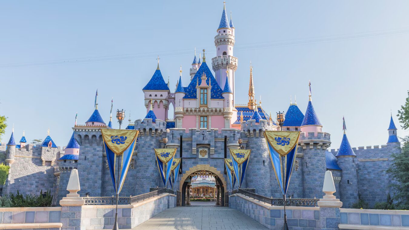 FROM DUNES TO DISNEY: Abu Dhabi welcomes Middle Easts’ first Disneyland ...