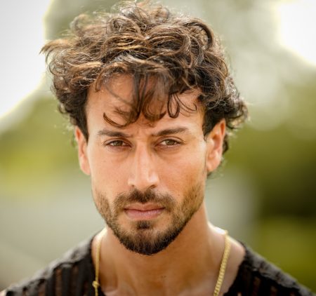 SHOOTING STARS 2025: Tiger Shroff champions Next-Gen football talent as ...